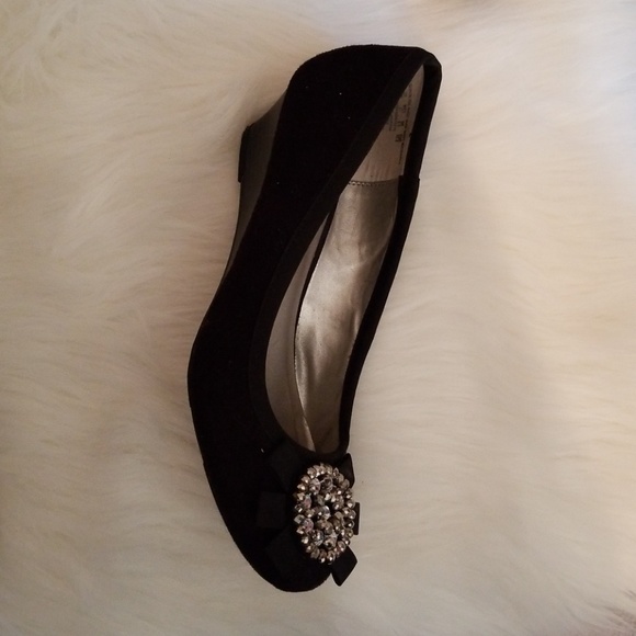 Metaphor | Shoes | Suede Small Wedge Heel Dress Shoes | Poshmark